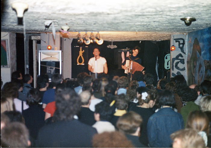 Darinka - TMBW: The They Might Be Giants Knowledge Base